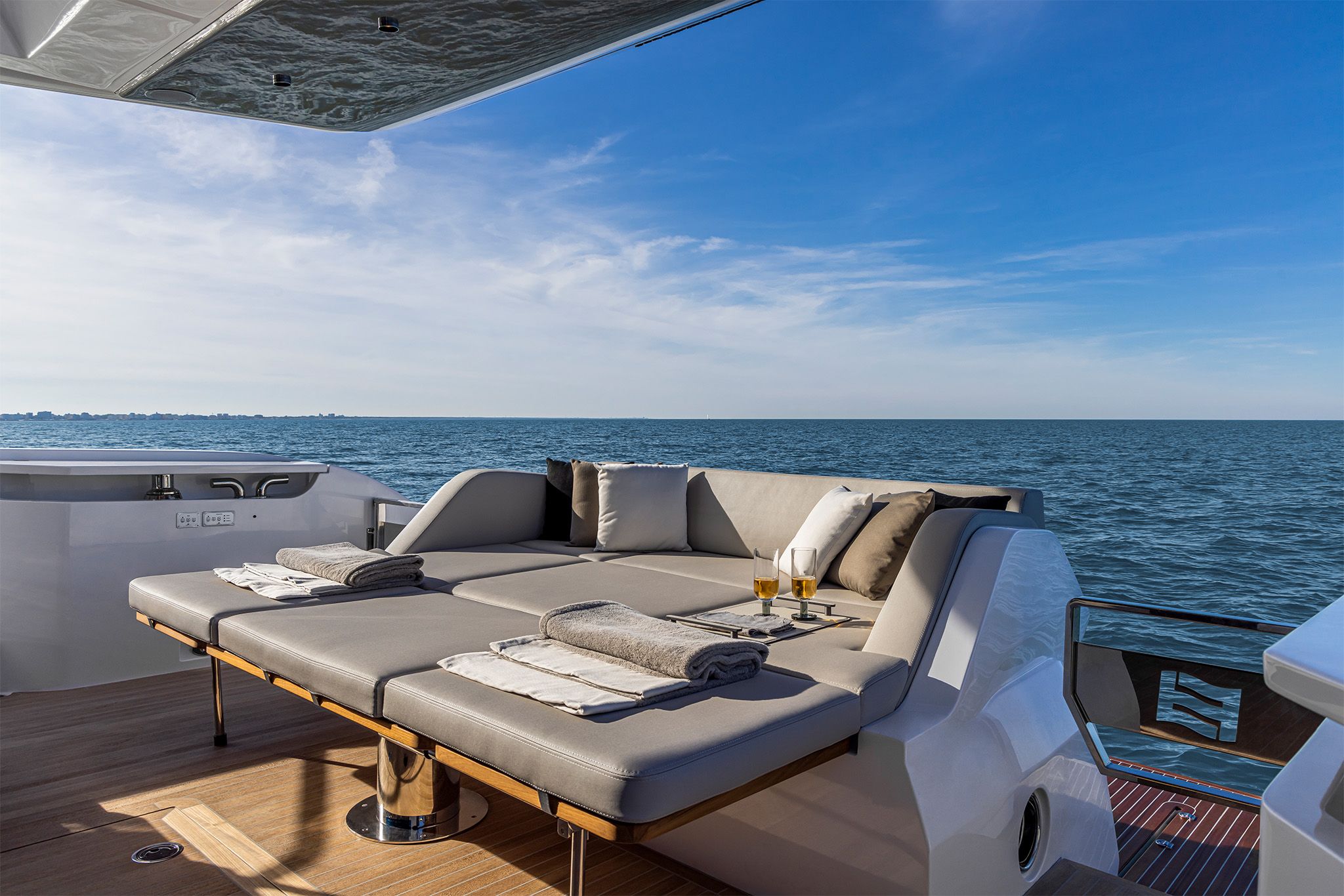 Ferretti Yachts 580 - Starship Yachts