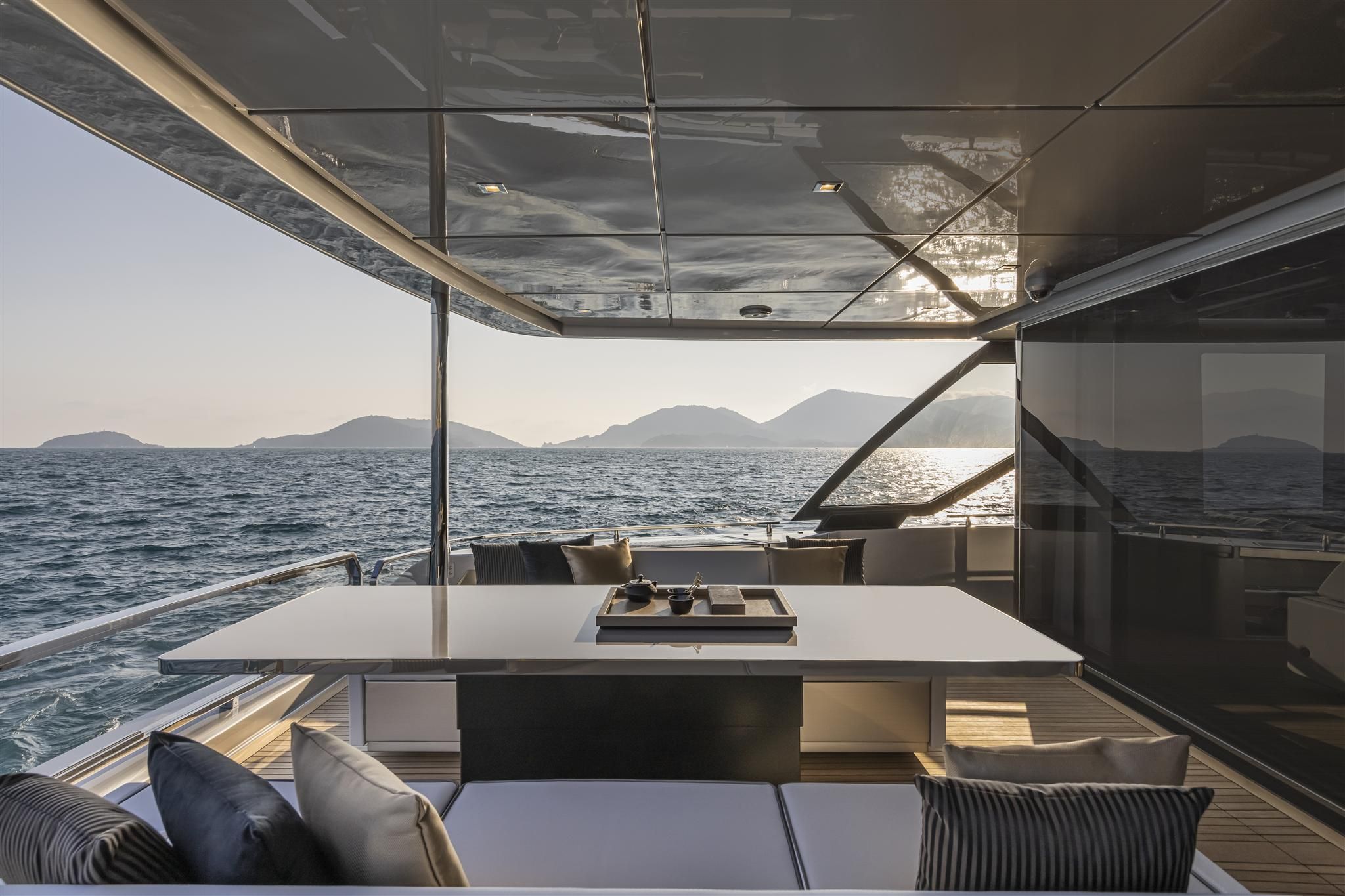 90’ Argo - Starship Yachts