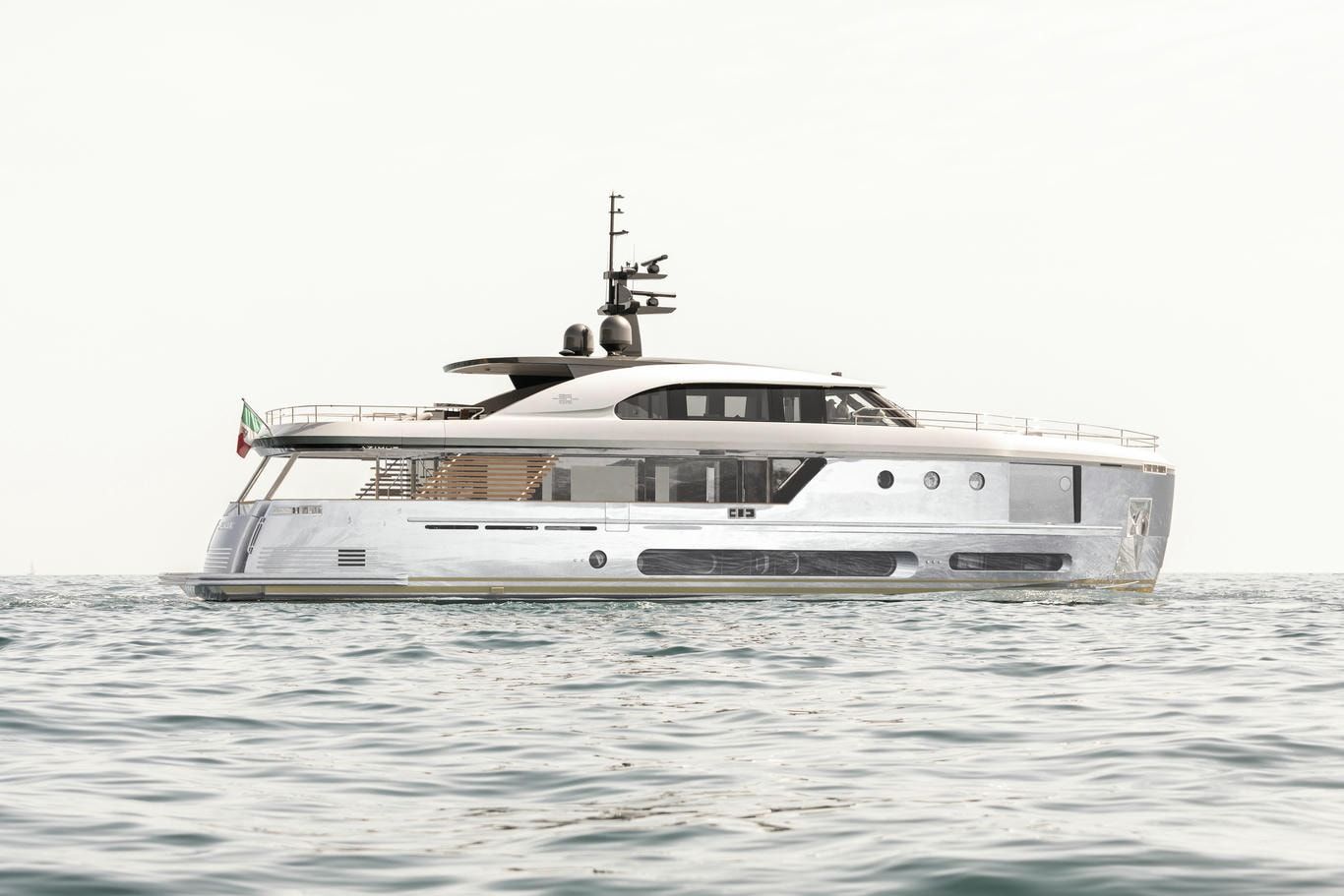 Azimut Magellano 30M - Starship Yachts