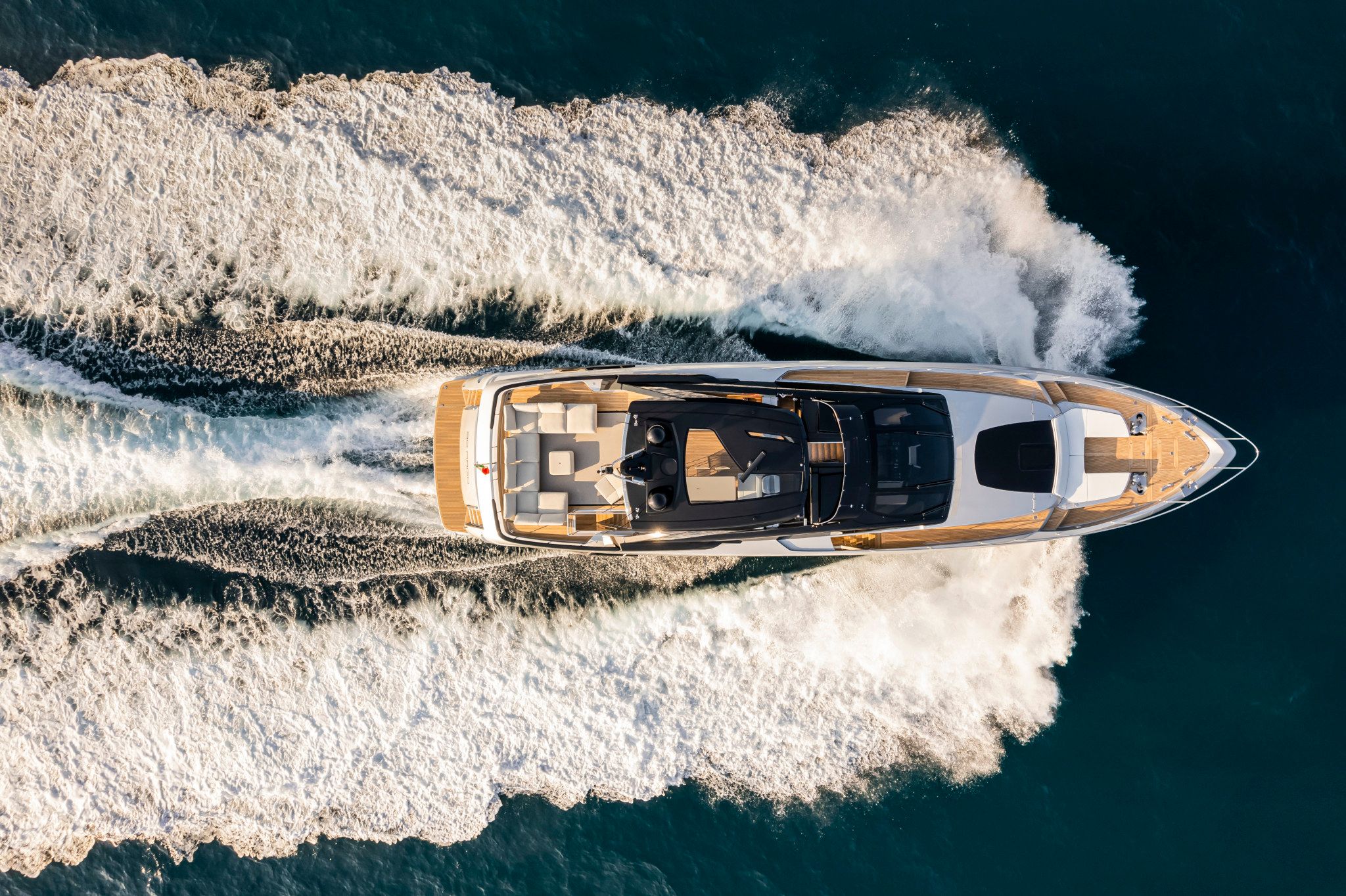 90’ Argo - Starship Yachts