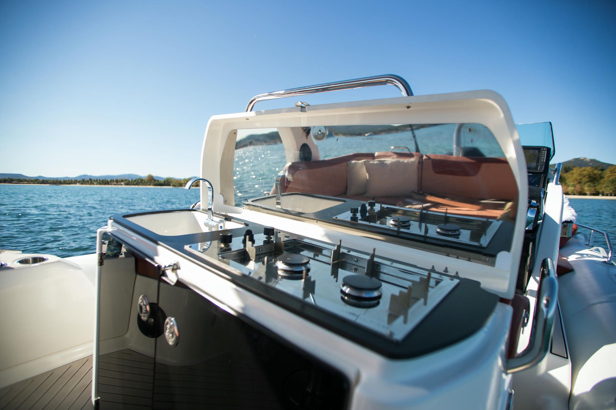 MEDLINE 9 - Starship Yachts