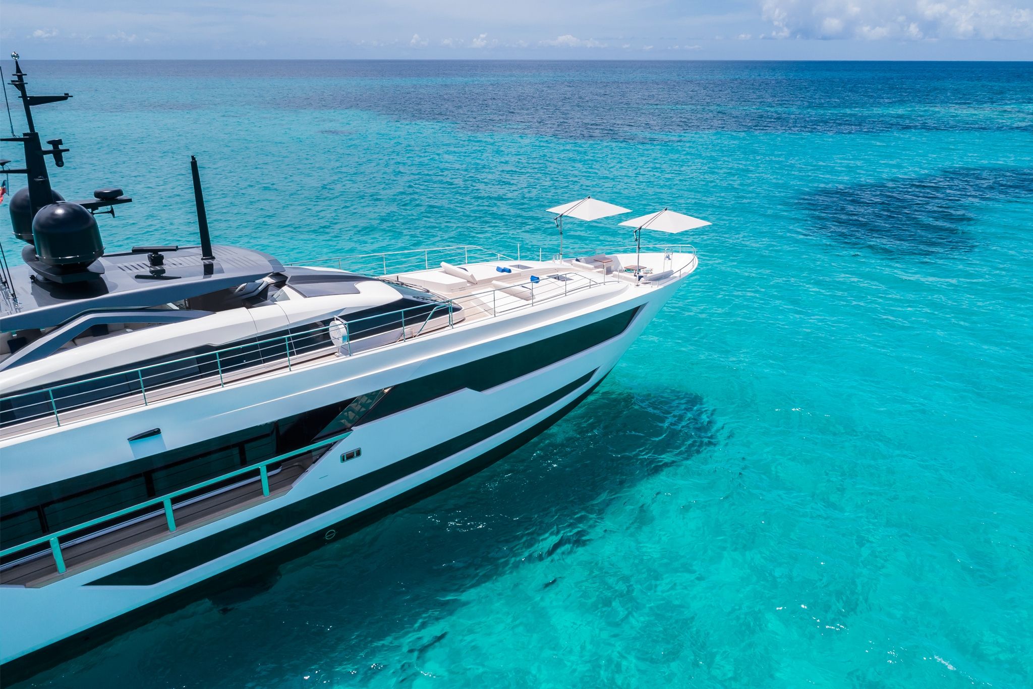 Customline 120’ - starshipyachts.com