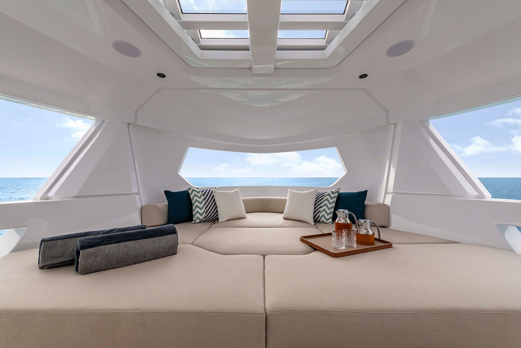 Ferretti Yachts Infynito 90 - starshipyachts.com