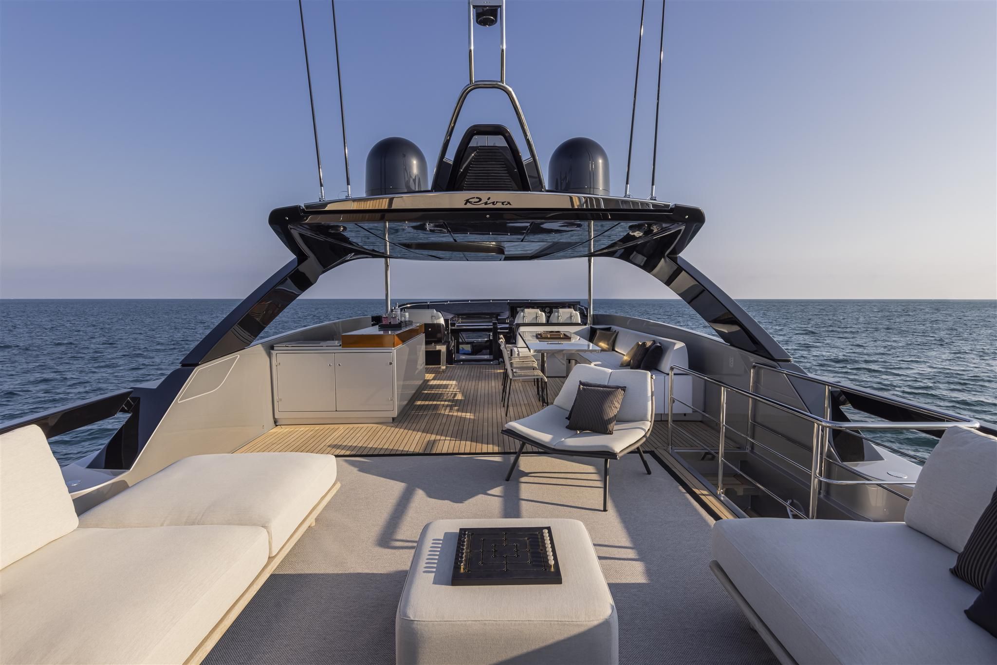 90’ Argo - Starship Yachts